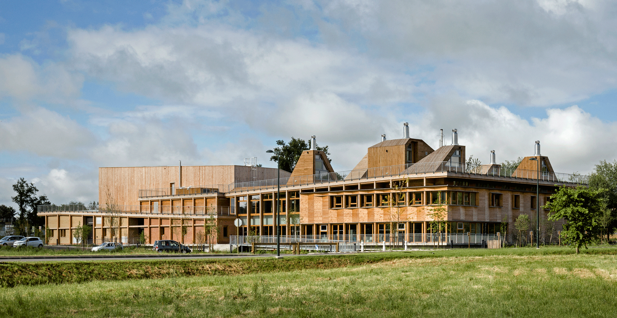 Pôle culturel Cornebarrieu : bois, terre et ventilation naturelle - INEX